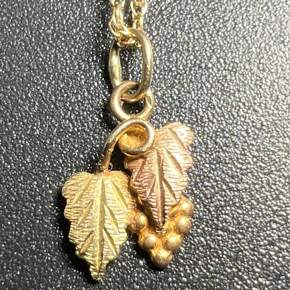 Jewelry | Vintage Tri Colored Black Hills Gold Grape Cluster Necklace ...